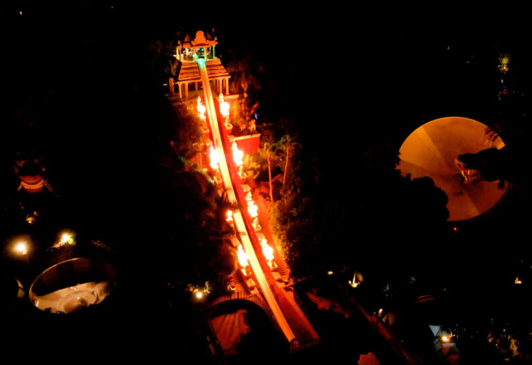 Siam Night reigns supreme on summer nights in the Canary Islands - Blog ...